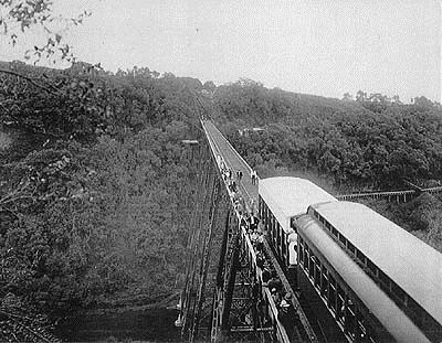 HiloRailPassengers_Bridge-400 | Hoʻokuleana LLC